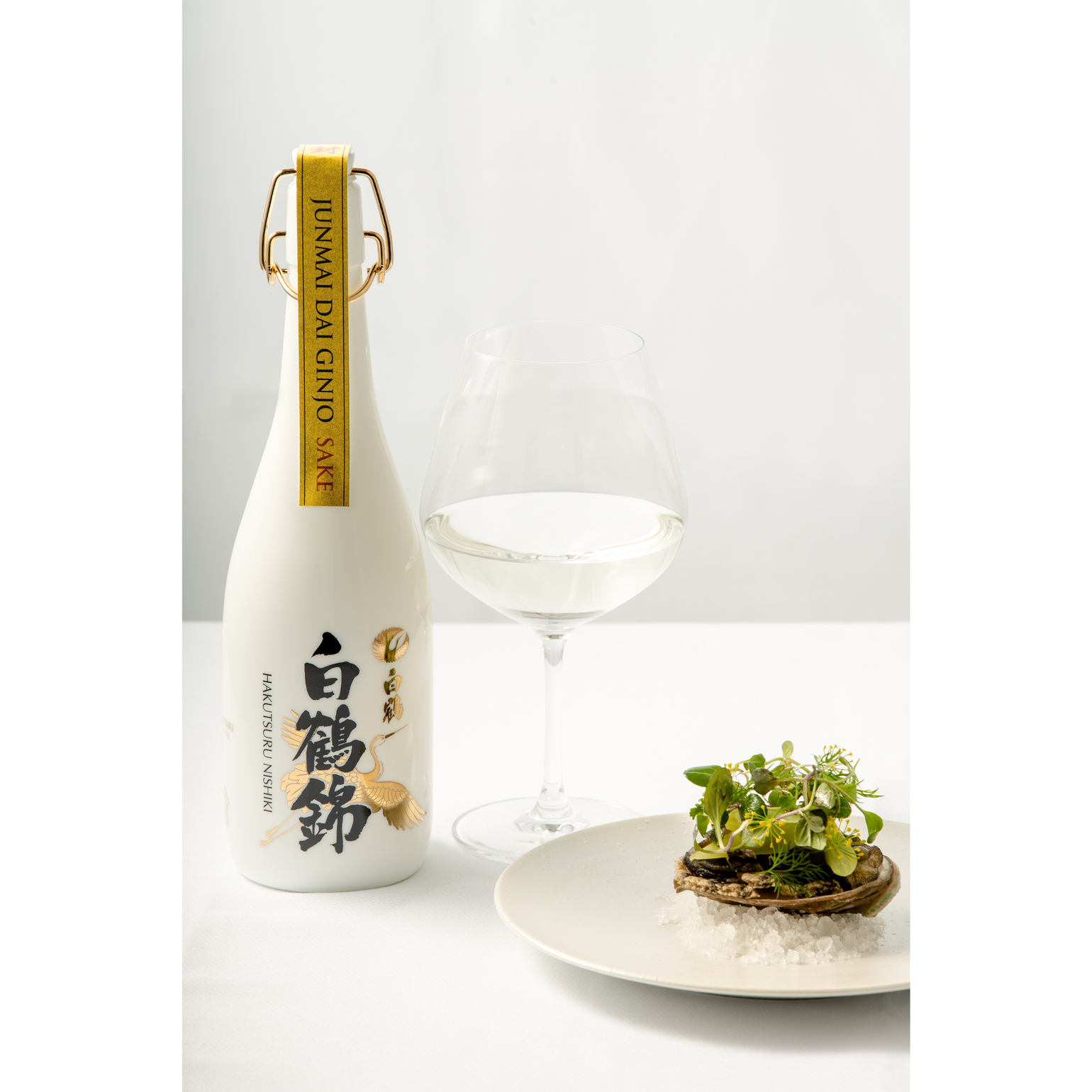 HAKUTSURU - Nishiki Junmai Daiginjo (Ceramic Bottle) 720ml – SushiSushi